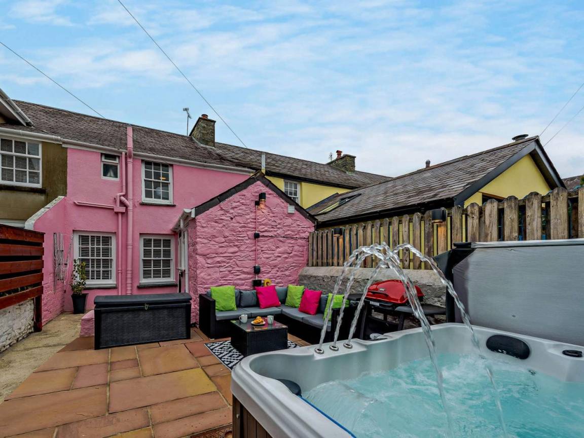 Cottage ∙ 3 Bedrooms ∙ 5 Guests - Aberaeron
