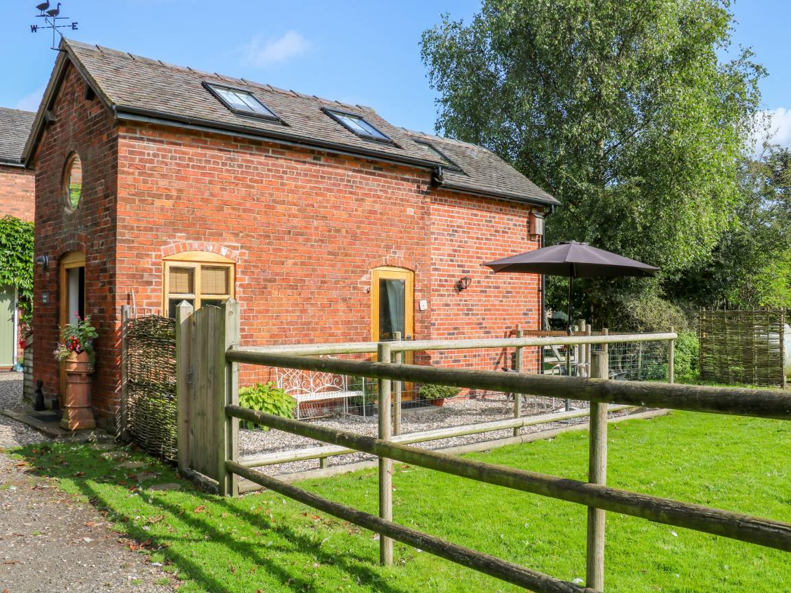 Cottage ∙ 1 Bedroom ∙ 3 Guests - Stoke-on-Trent
