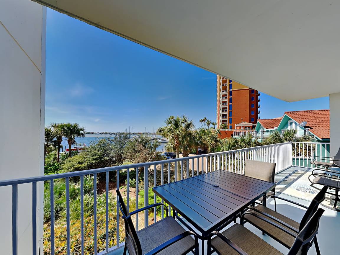 130 M² Condo ∙ 2 Bedrooms ∙ 6 Guests - Gulf Breeze, FL