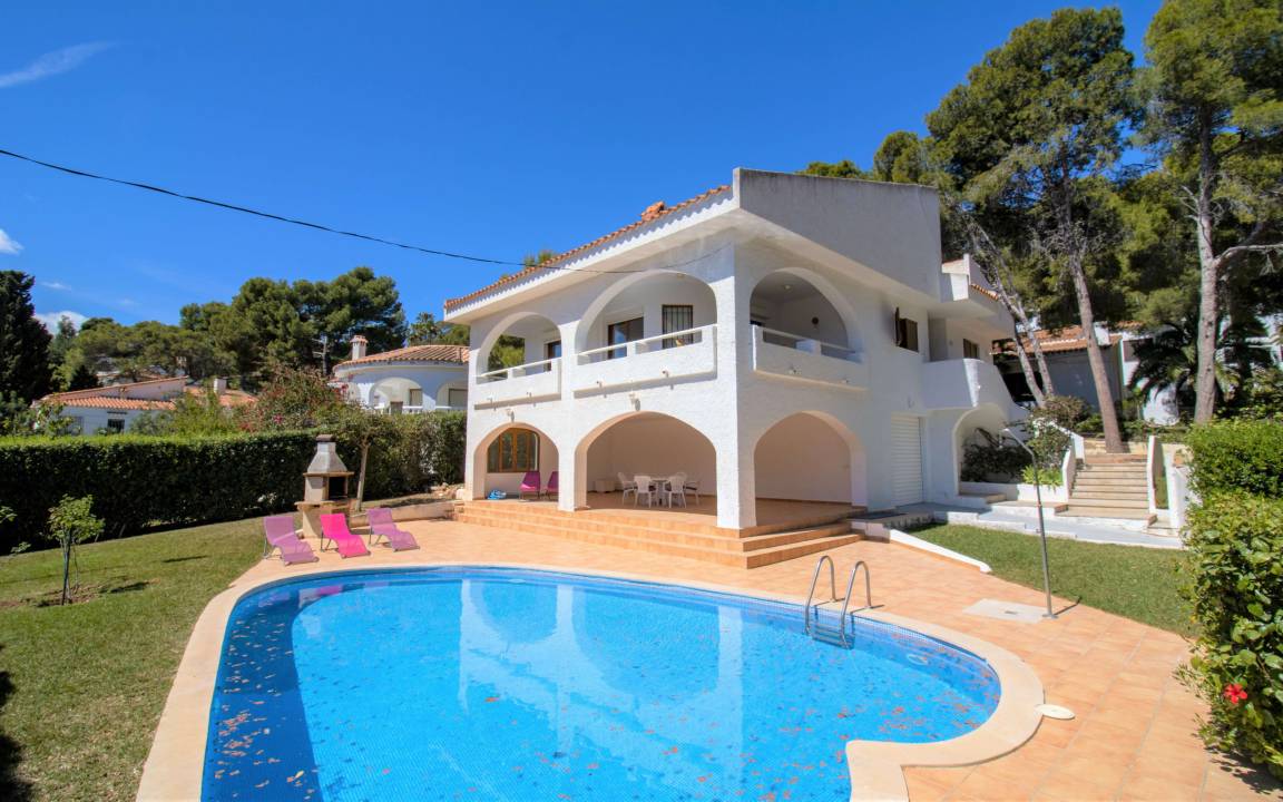 323 M² Villa ∙ 4 Makuuhuonetta ∙ 8 Vierasta - Alcossebre
