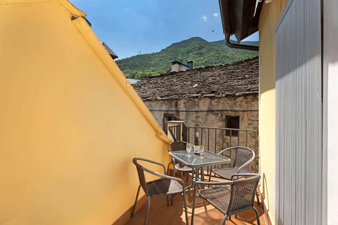 57 M² Apartamento ∙ 2 Habitaciones ∙ 4 Huéspedes - Broto