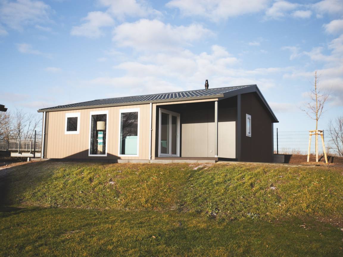 72 M² Bungalow ∙ 3 Schlafzimmer ∙ 6 Gäste - Bitterfeld