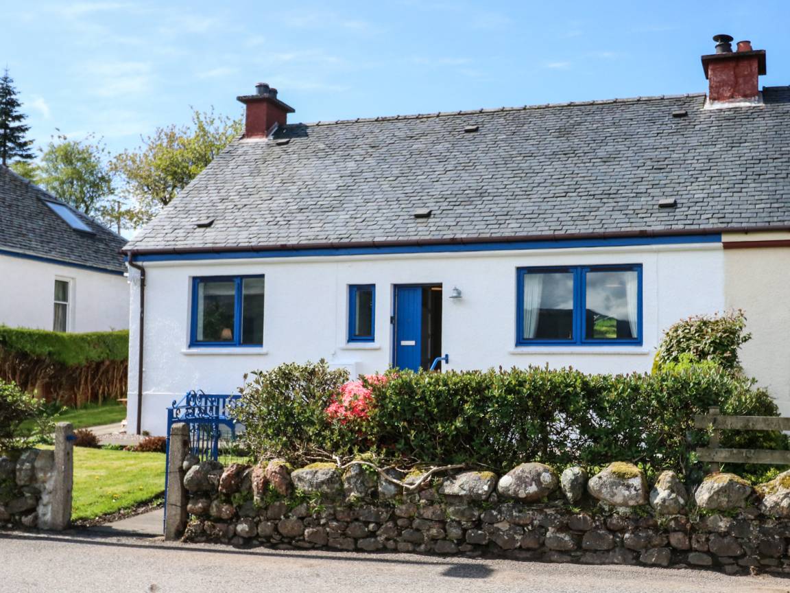Cottage ∙ 2 Bedrooms ∙ 4 Guests - Fort William