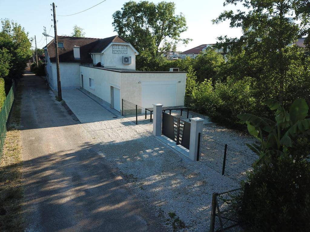 120 M² Gîte ∙ 5 Chambres ∙ 12 Personnes - Aube