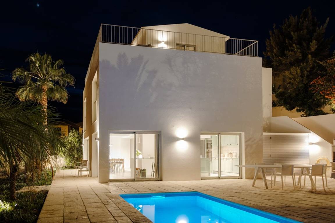 House ∙ 4 Bedrooms ∙ 8 Guests - Porto Santo Island