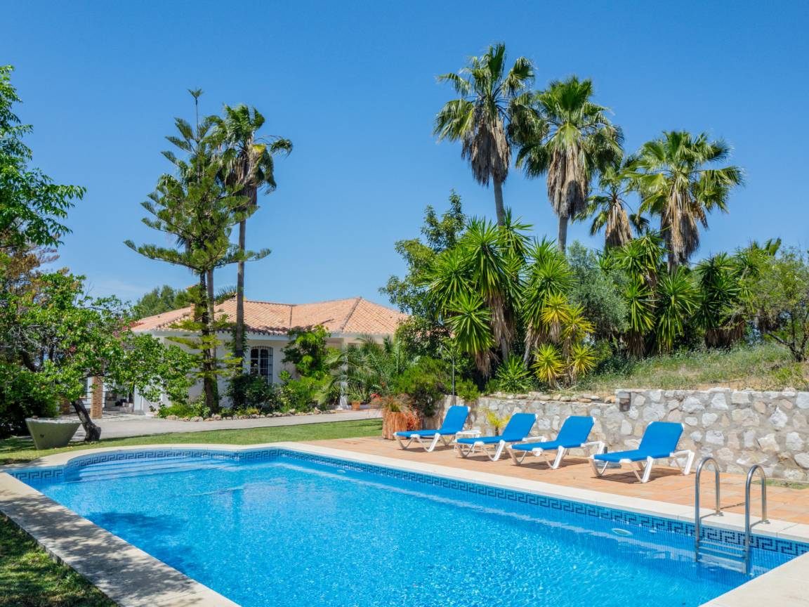 200 M² Cottage ∙ 4 Bedrooms ∙ 8 Guests - Alhaurín el Grande