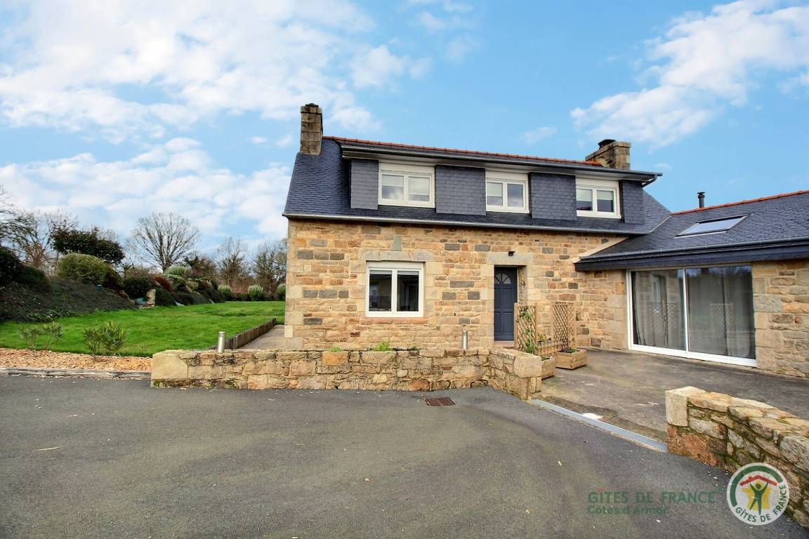 77 M² Gîte ∙ 3 Bedrooms ∙ 4 Guests - Brittany