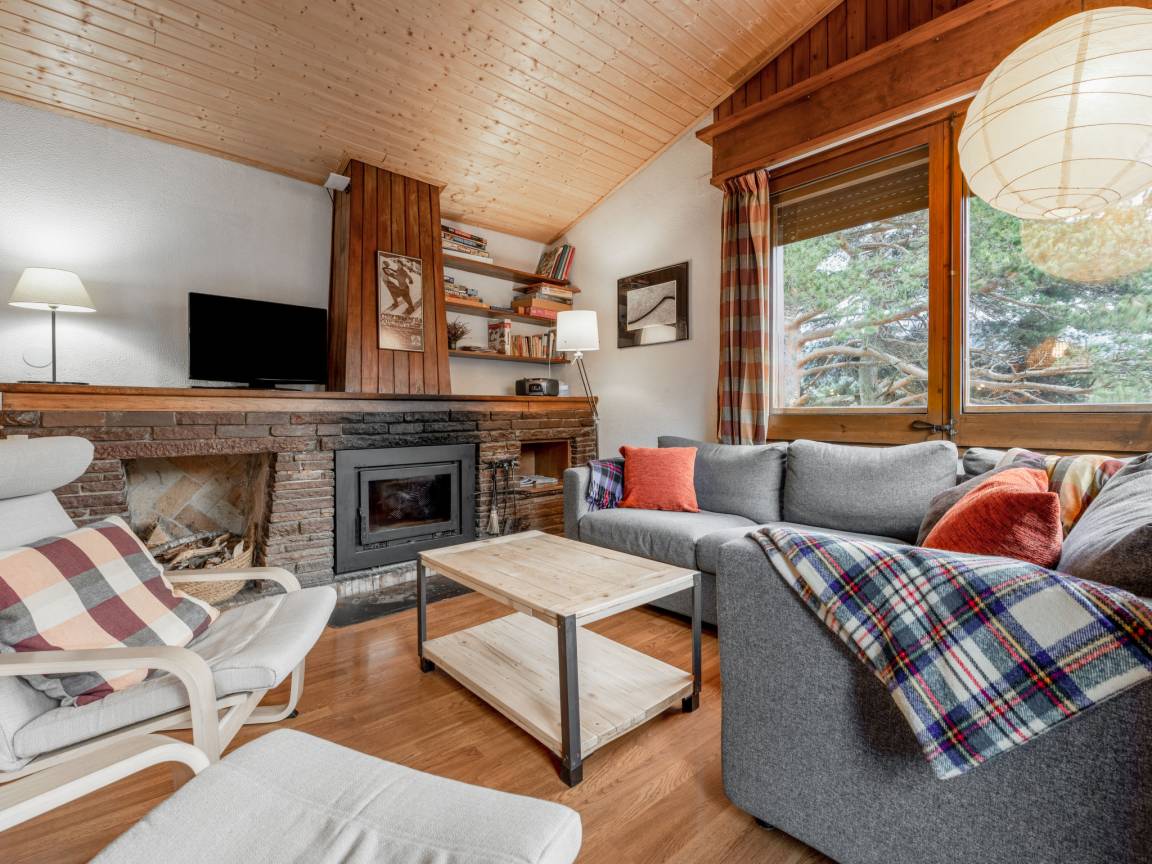 133 M² Talo ∙ 3 Makuuhuonetta ∙ 8 Vierasta - Alp, Catalonia