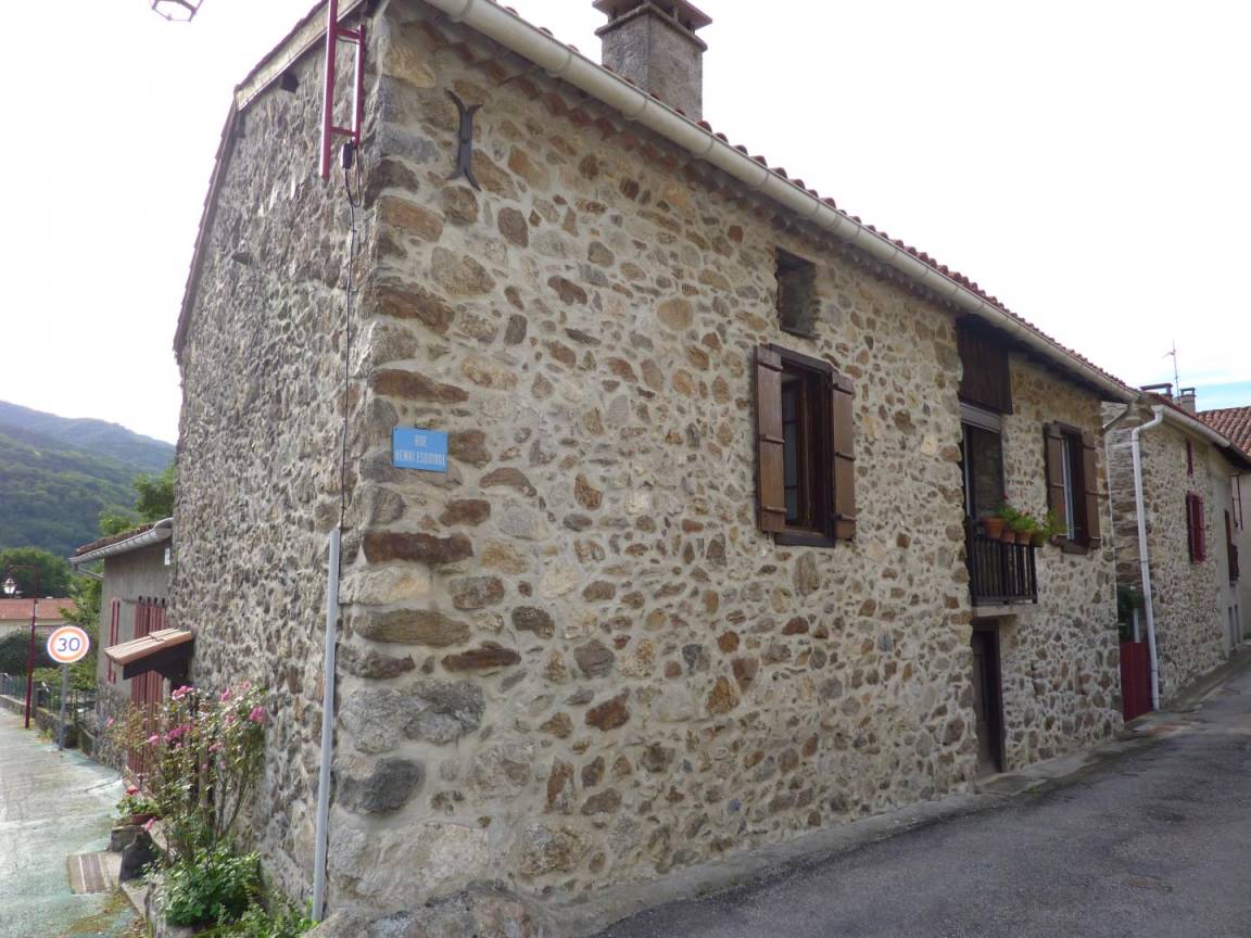 100 M² Gîte ∙ 3 Chambres ∙ 5 Personnes - Ariège