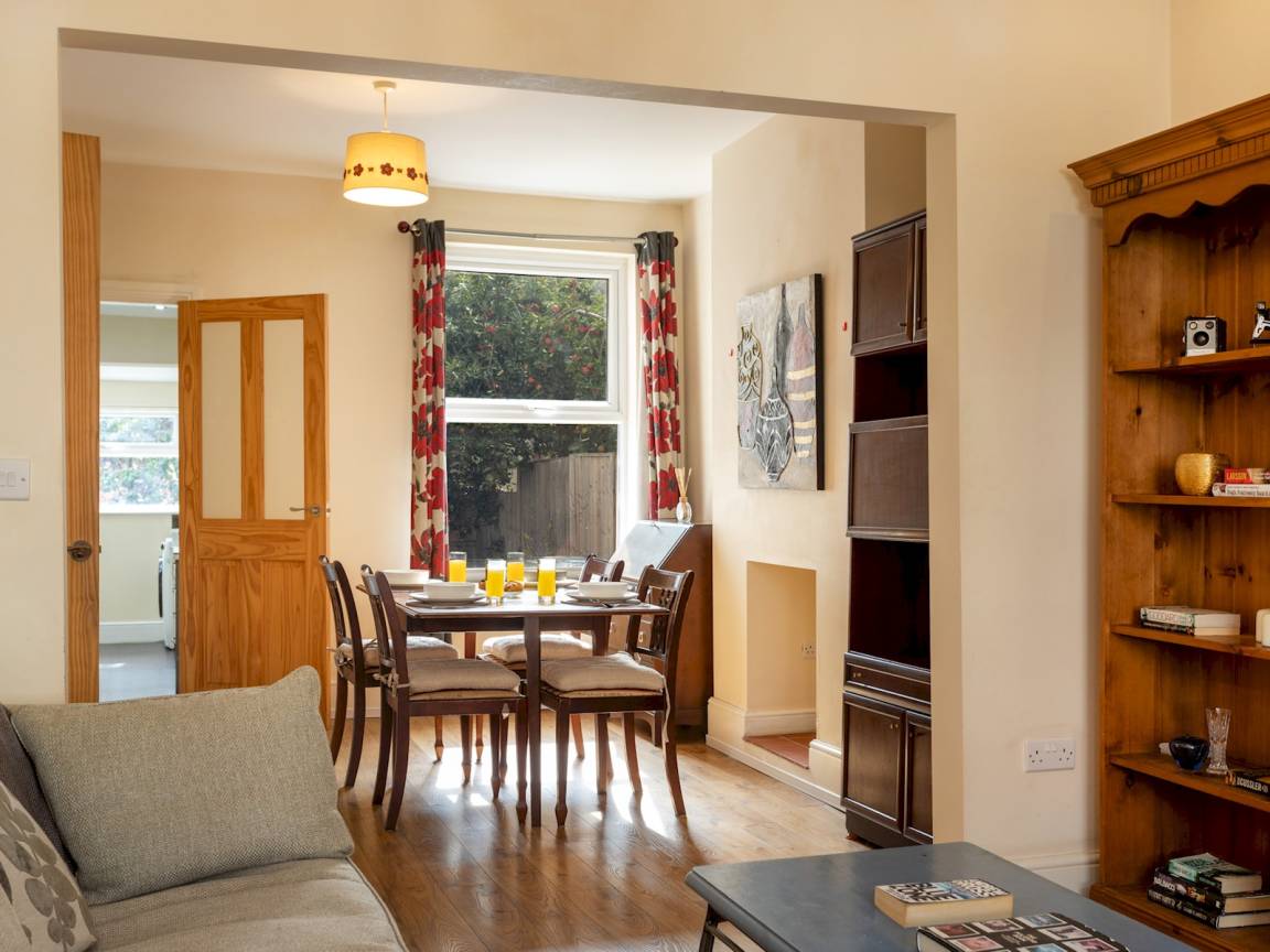 186 M² House ∙ 3 Bedrooms ∙ 6 Guests - Nottingham