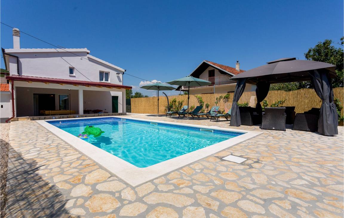 119 M² Ferienhaus ∙ 4 Schlafzimmer ∙ 8 Gäste - Brela