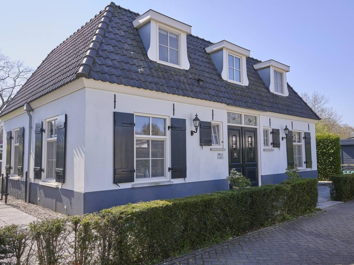 150 M² Huis ∙ 3 Slaapkamers ∙ 6 Gasten - Tilburg
