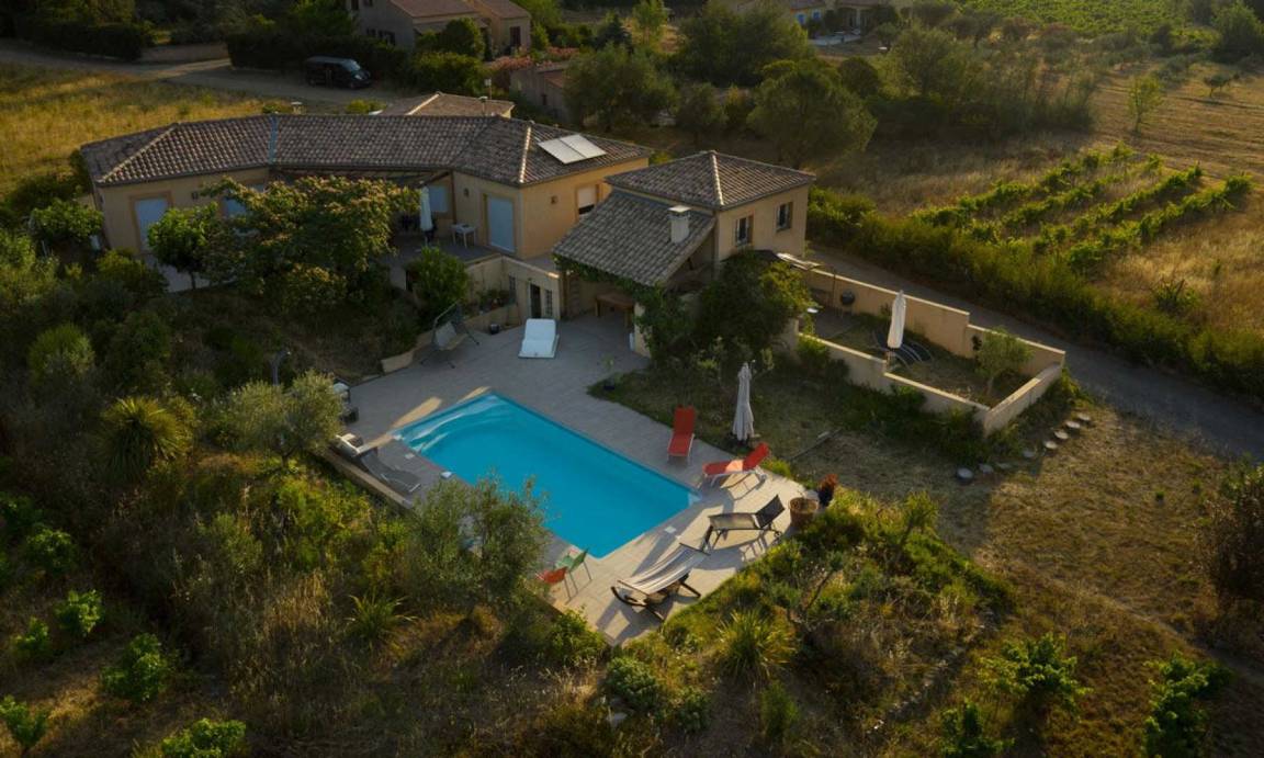 152 M² Gîte ∙ 4 Chambres ∙ 10 Personnes - Roquebrun