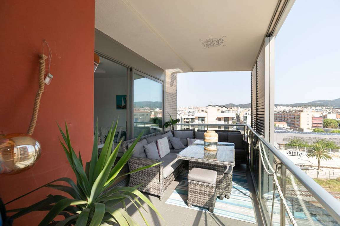 62 M² Apartamento ∙ 2 Habitaciones ∙ 3 Huéspedes - Sabadell