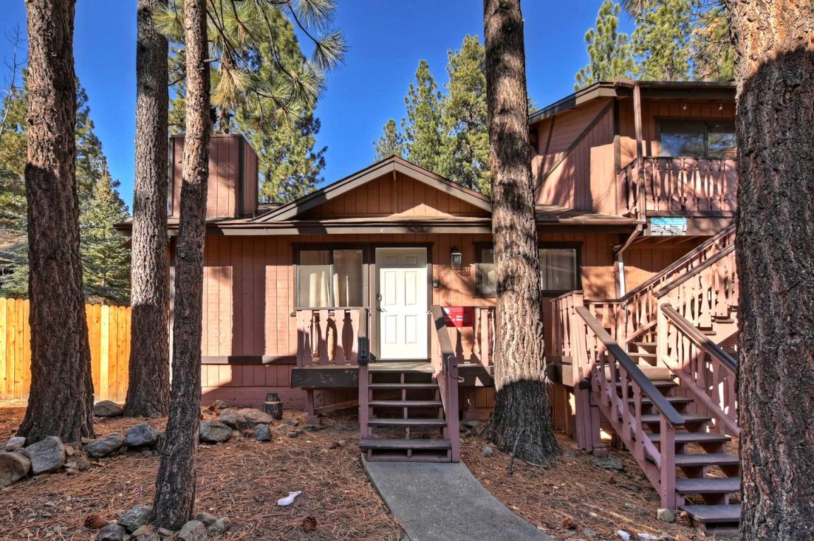 House ∙ 3 Bedrooms ∙ 7 Guests - Big Bear Lake, CA