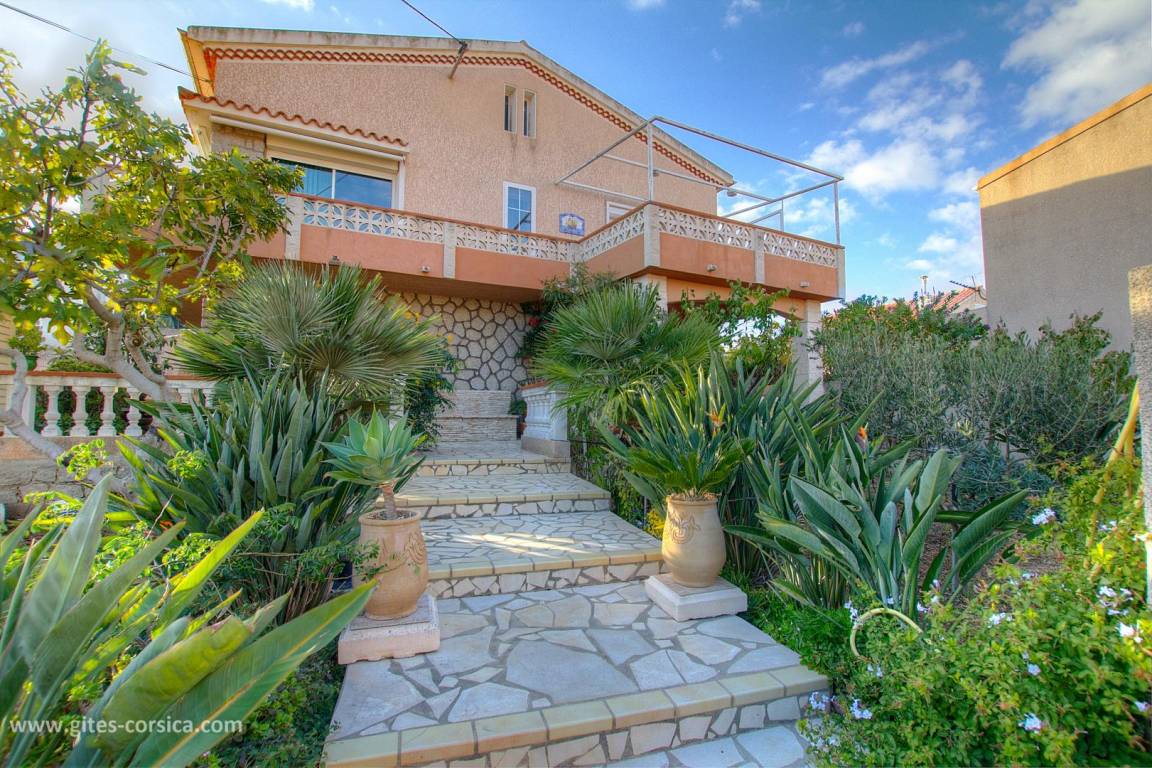 69 M² Gîte ∙ 2 Chambres ∙ 4 Personnes - Cargèse