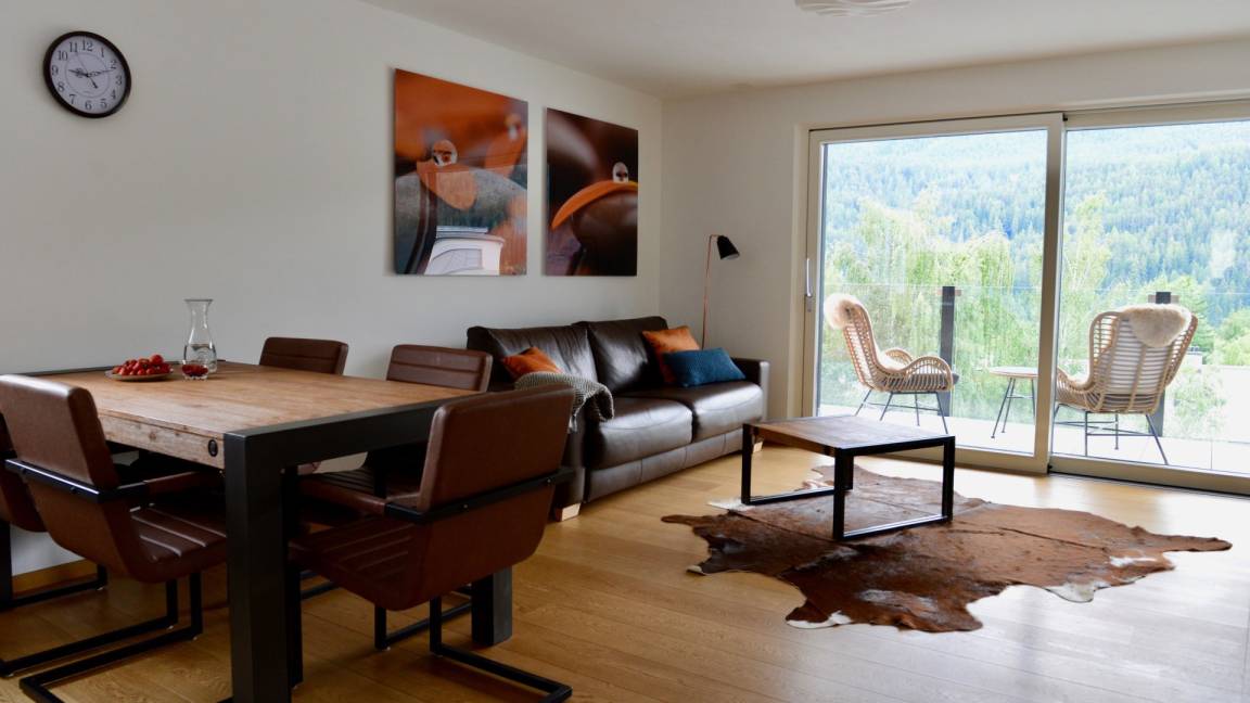 65 M² Ferienwohnung ∙ 1 Schlafzimmer ∙ 5 Gäste - Ardez