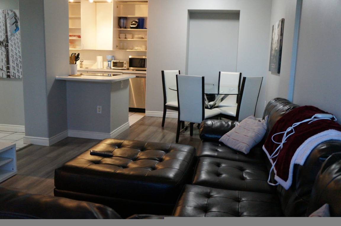 65 M² Ferienwohnung ∙ 2 Schlafzimmer ∙ 4 Gäste - Fort Calgary