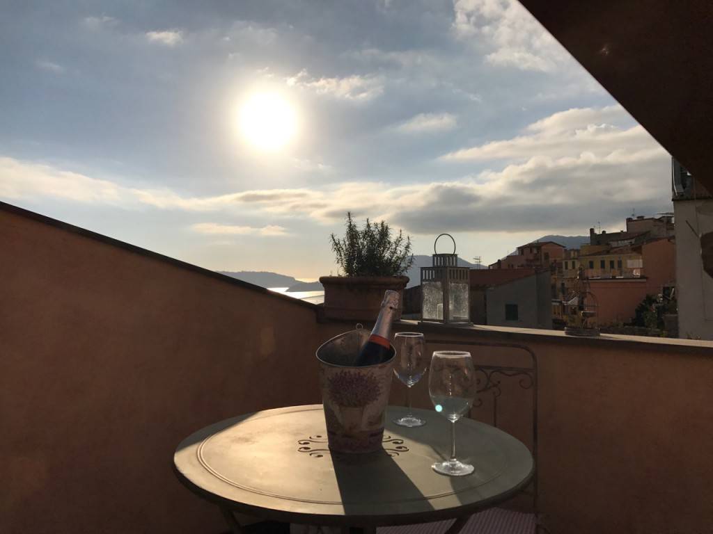 100 M² Apartamento ∙ 3 Habitaciones ∙ 11 Huéspedes - La Spezia