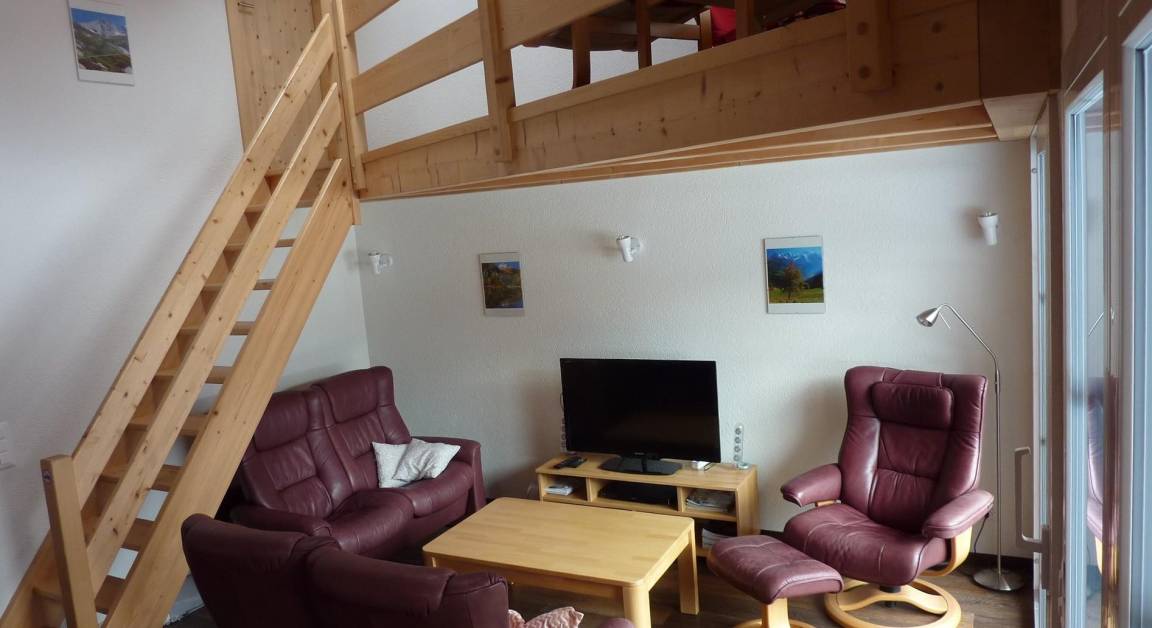 90 M² Ferienwohnung ∙ 4 Schlafzimmer ∙ 6 Gäste - Kandersteg