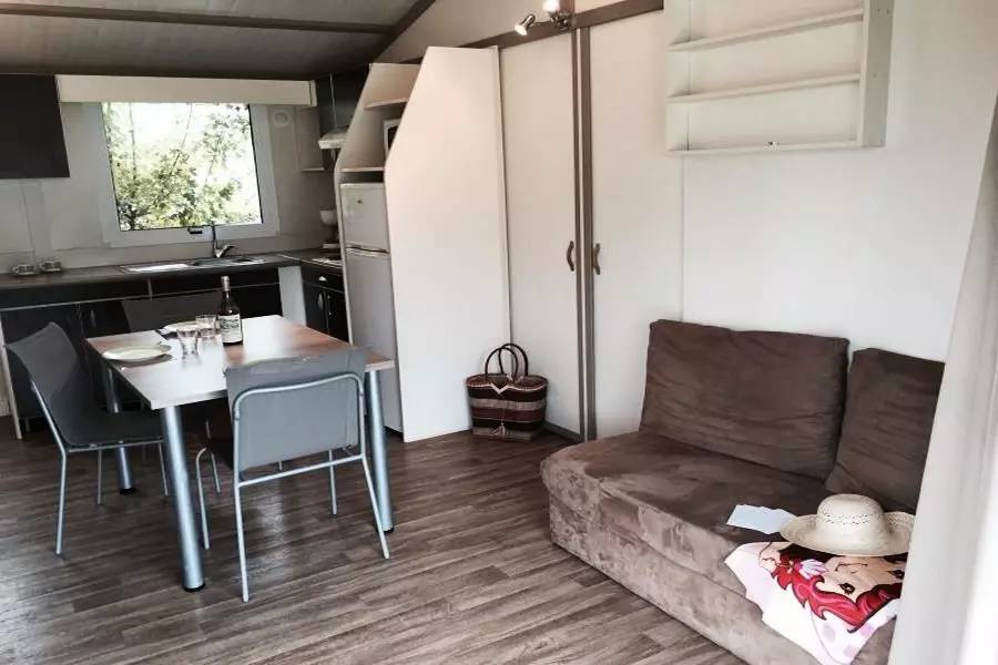 35 M² Mobil-home ∙ 3 Chambres ∙ 6 Personnes - Ornans