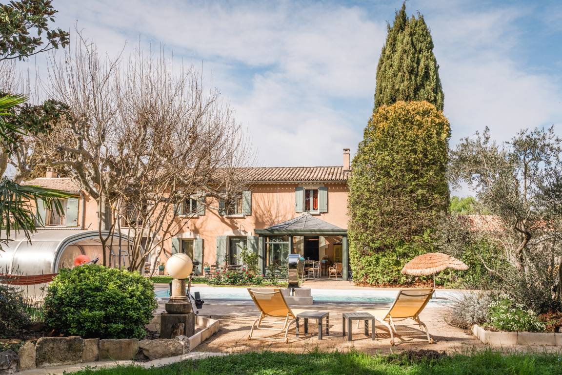 100 M² Appartement ∙ 2 Chambres ∙ 4 Personnes - Le Thor