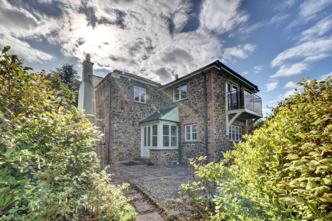 Cottage ∙ 3 Bedrooms ∙ 6 Guests - South Molton