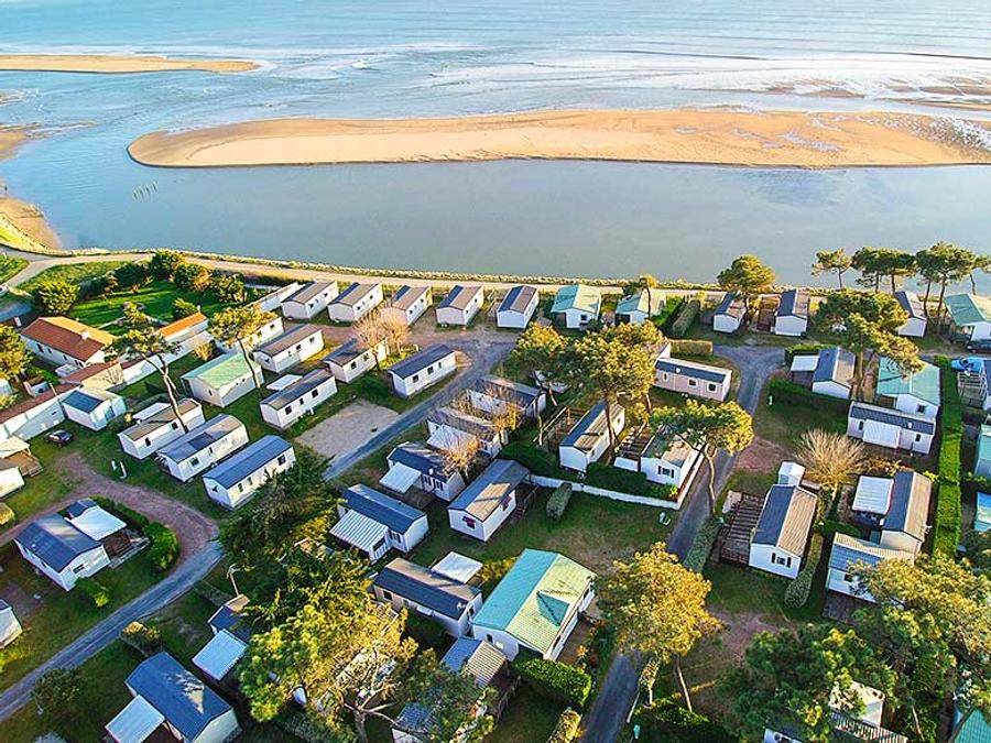 31 M² Mobil-home ∙ 2 Chambres ∙ 4 Personnes - L'Aiguillon-sur-Mer