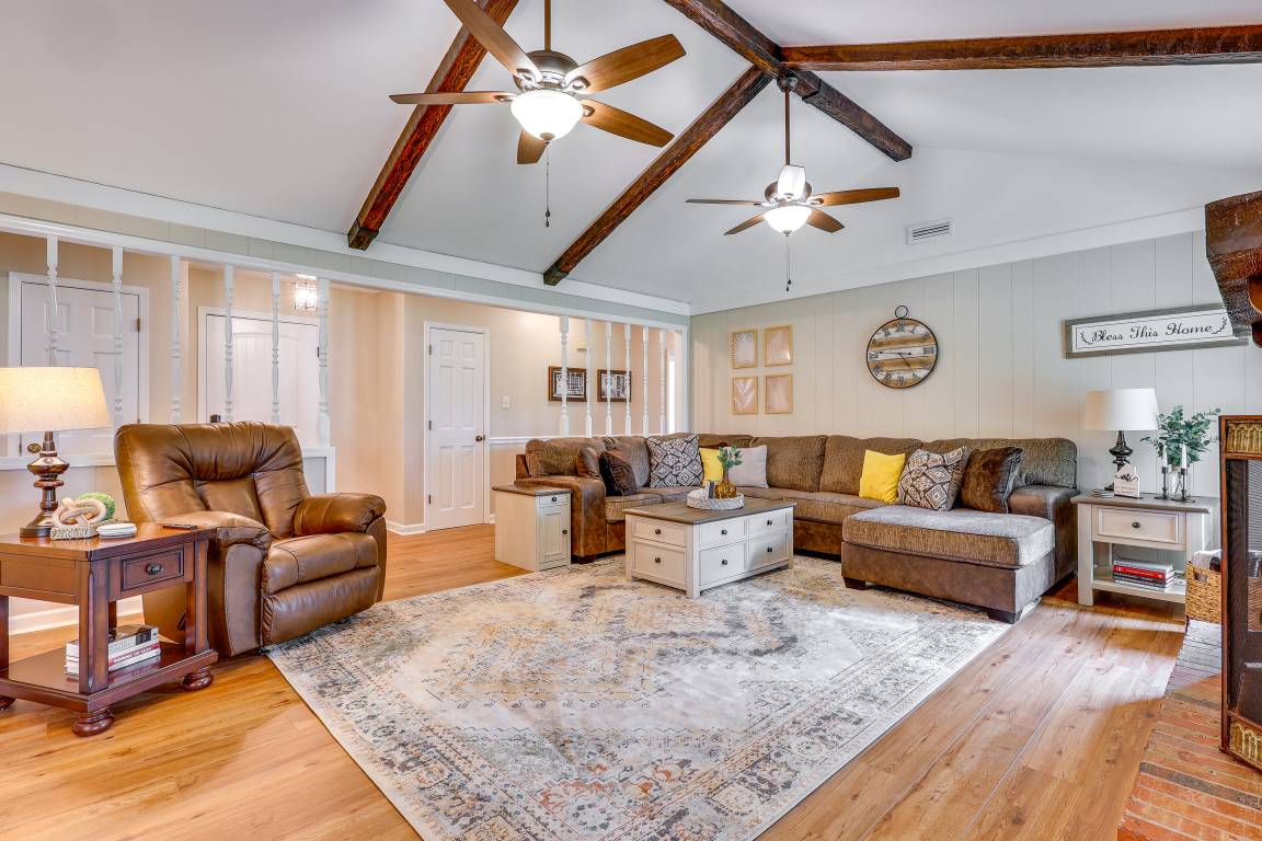148 M² House ∙ 3 Bedrooms ∙ 6 Guests - Decatur, AL