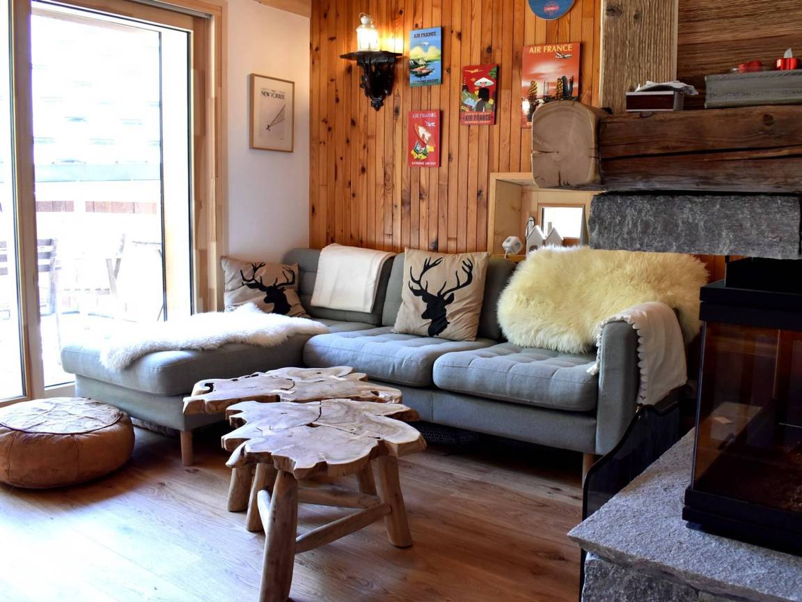 120 M² Chalet ∙ 4 Bedrooms ∙ 12 Guests - Méribel