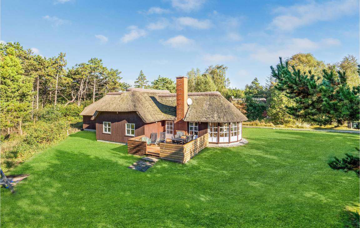 159 M² House ∙ 5 Bedrooms ∙ 10 Guests - List