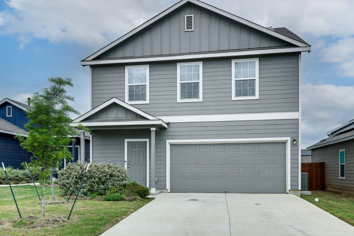 181 M² House ∙ 4 Bedrooms ∙ 8 Guests - San Marcos, TX