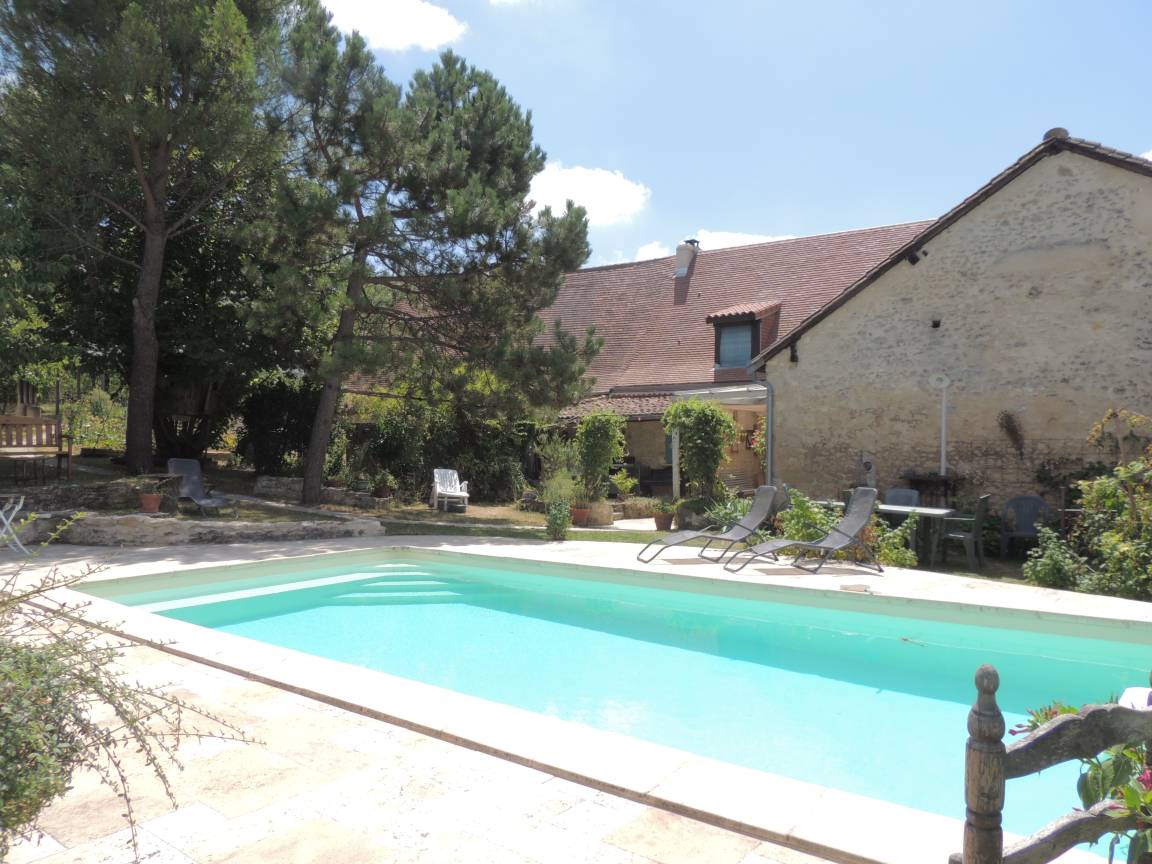 150 M² House ∙ 3 Bedrooms ∙ 6 Guests - Périgueux