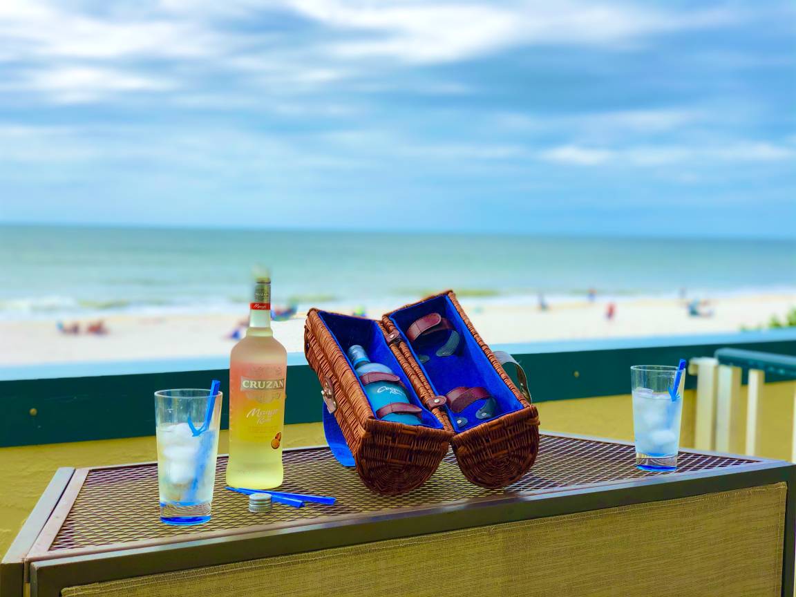 Condo ∙ 1 Bedroom ∙ 4 Guests - Marco Island, FL