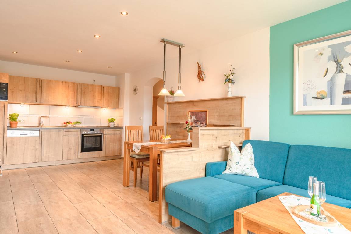 65 M² Ferienwohnung ∙ 2 Schlafzimmer ∙ 4 Gäste - Waging am See