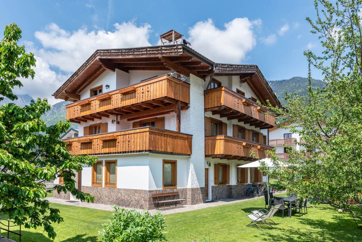 74 M² Appartement ∙ 2 Chambres ∙ 6 Personnes - Pinzolo