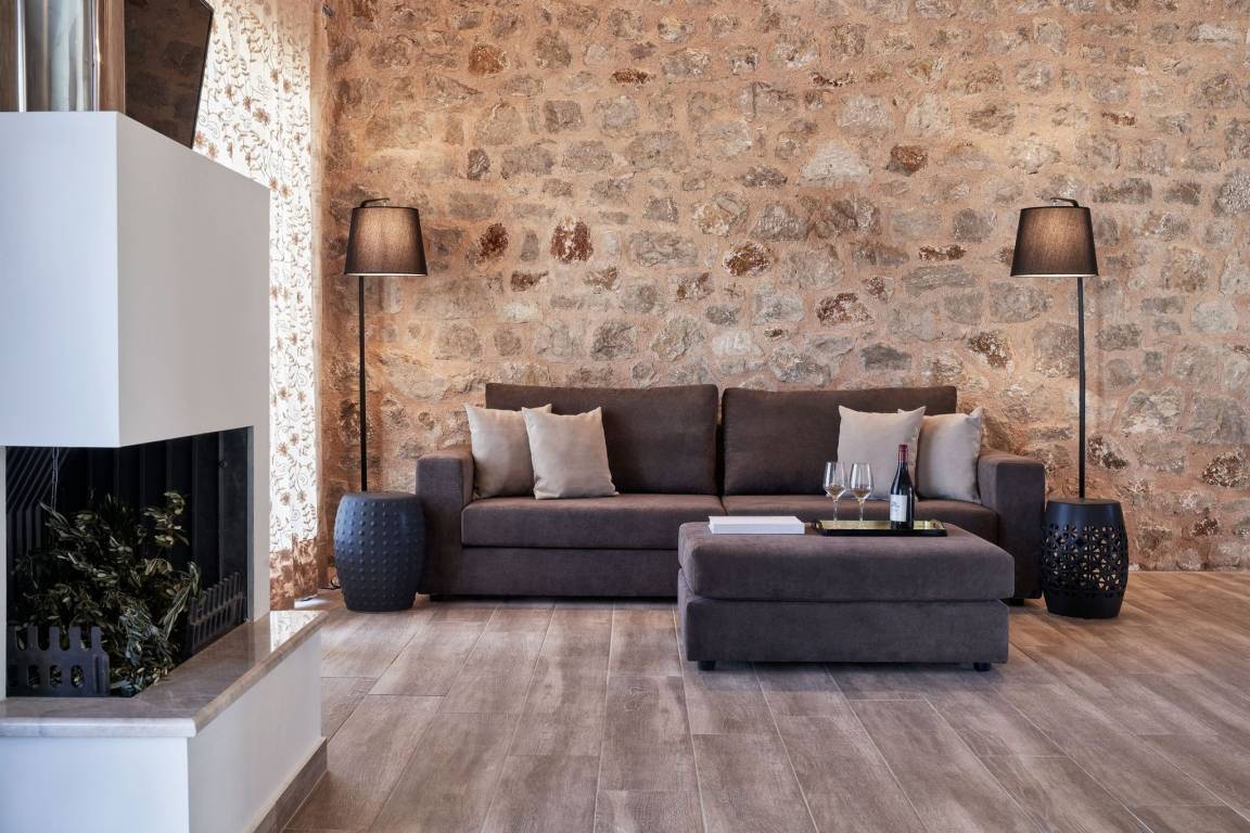 Villa ∙ 10 Habitaciones ∙ 22 Huéspedes - Rodas