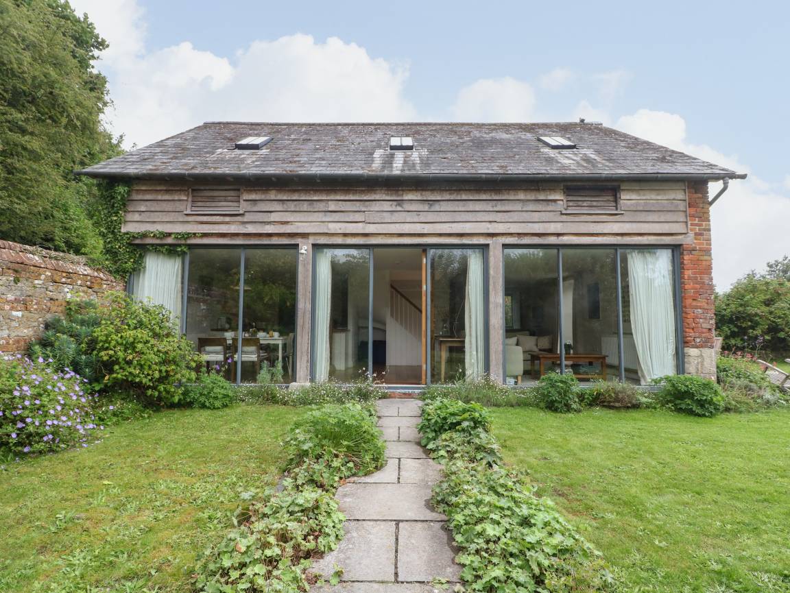 Cottage ∙ 2 Bedrooms ∙ 4 Guests - Wiltshire