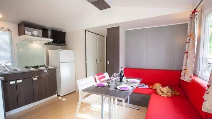 27 M² Mobil-home ∙ 1 Chambre ∙ 4 Personnes - Condom