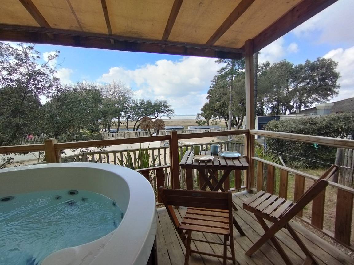 21 M² Camping ∙ 1 Chambre ∙ 2 Personnes - Saint-Nazaire