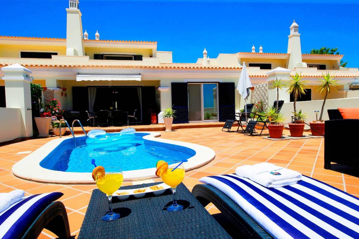 220 M² Villa ∙ 3 Habitaciones ∙ 6 Huéspedes - Monte Gordo