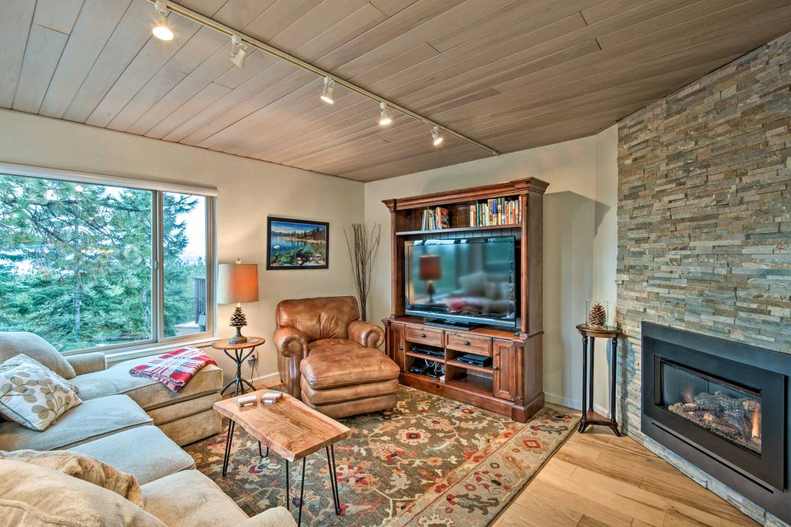 158 M² Apartment ∙ 3 Bedrooms ∙ 6 Guests - Stateline, NV
