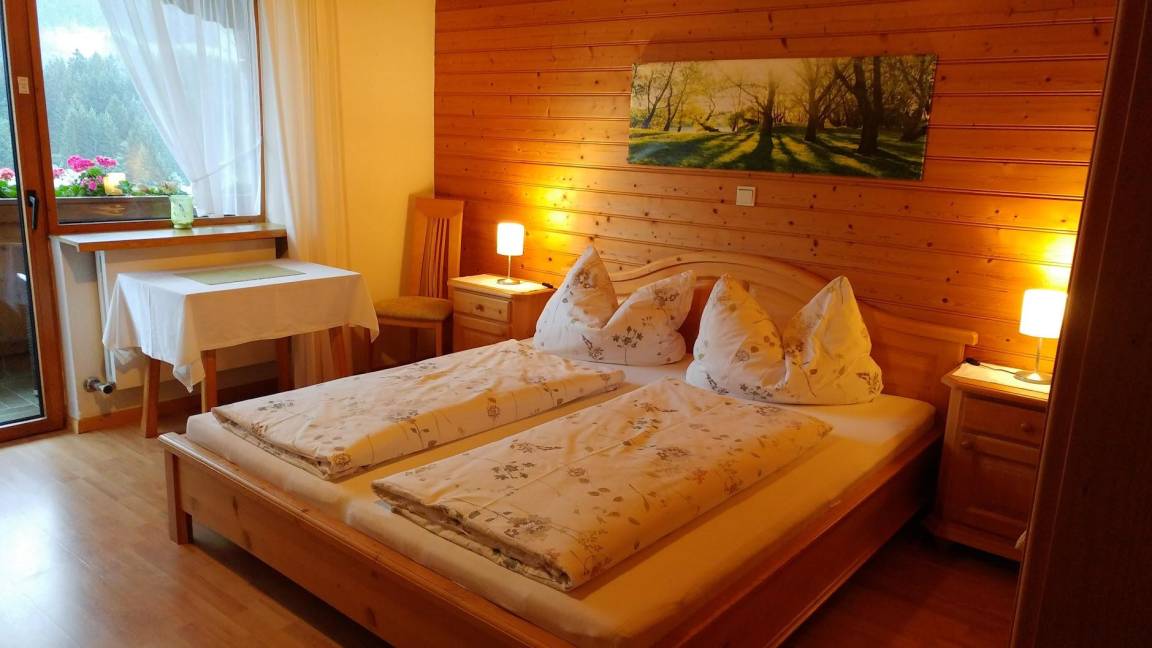 100 M² Ferienwohnung ∙ 3 Schlafzimmer ∙ 8 Gäste - Auffach