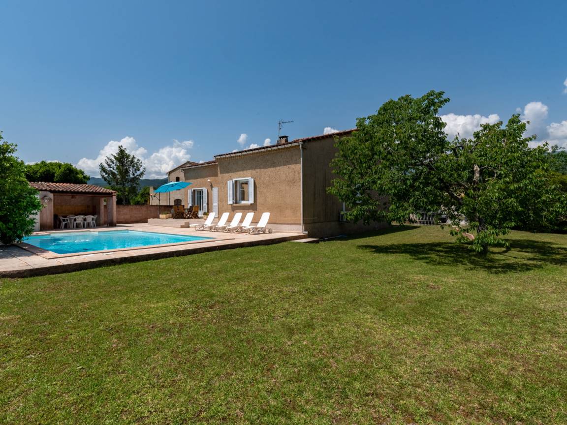 135 M² Maison De Vacances ∙ 3 Chambres ∙ 6 Personnes - Ghisonaccia