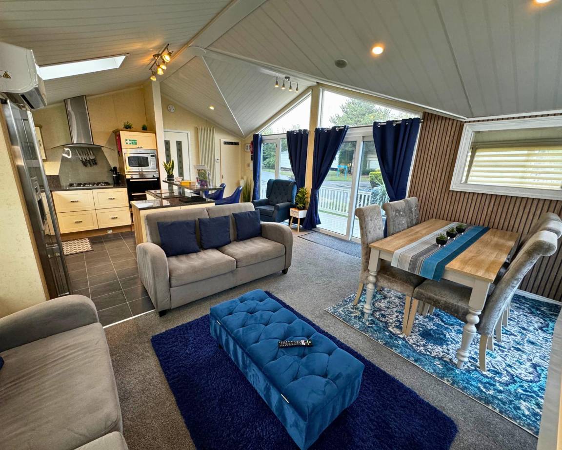 90 M² House ∙ 2 Bedrooms ∙ 6 Guests - Skegness