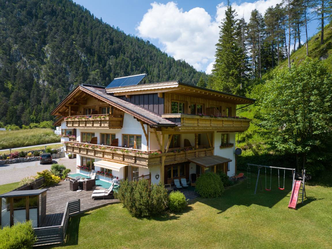 30 M² Ferienwohnung ∙ 1 Schlafzimmer ∙ 2 Gäste - Lermoos