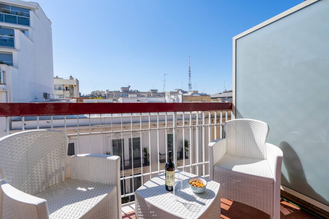 76 M² Apartment ∙ 1 Bedroom ∙ 5 Guests - Bari
