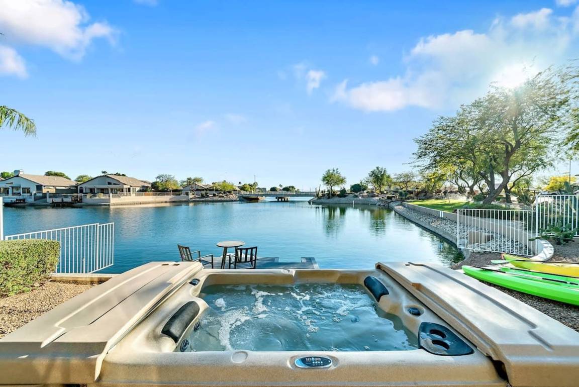 House ∙ 3 Bedrooms ∙ 6 Guests - Glendale, AZ
