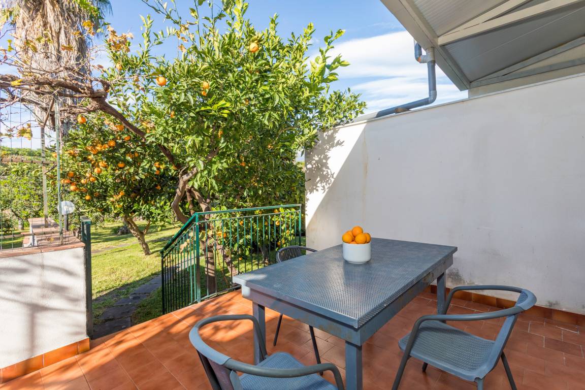 60 M² Apartment ∙ 2 Bedrooms ∙ 4 Guests - Acireale