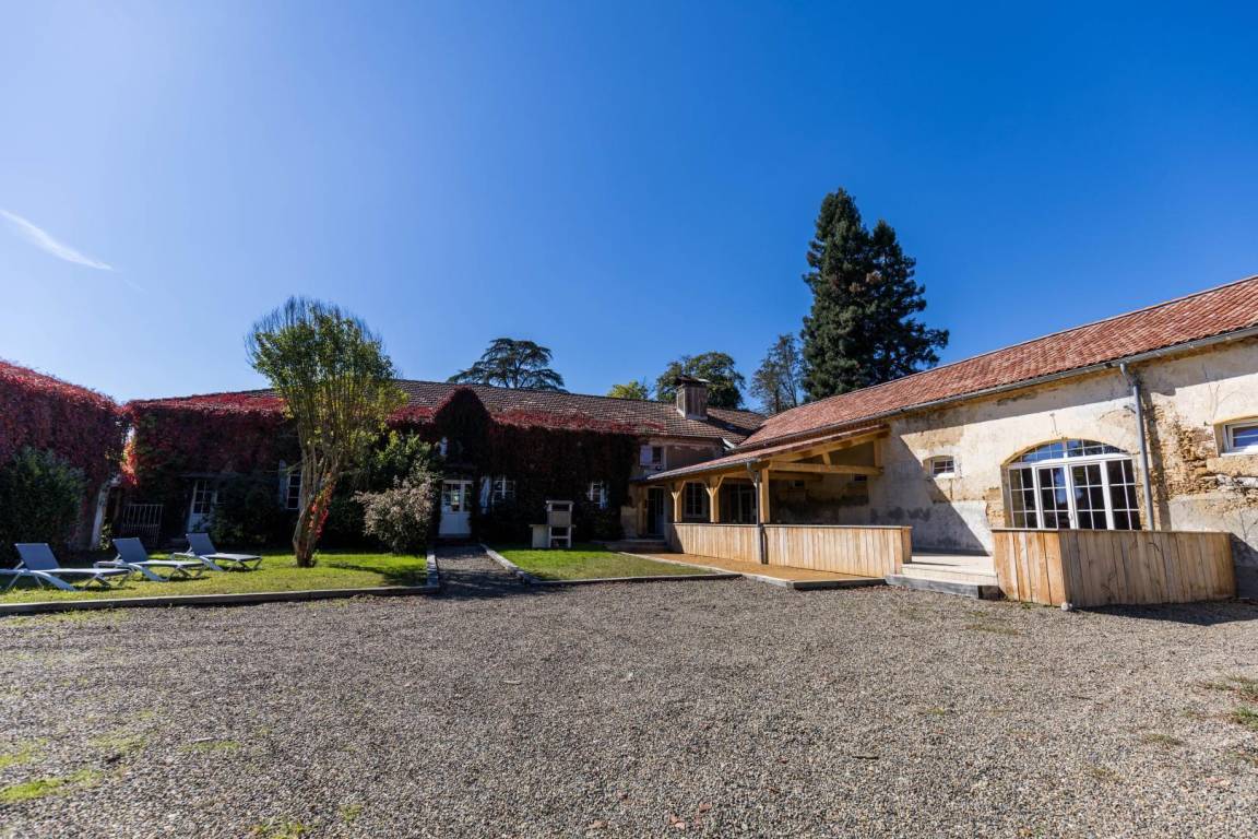 425 M² Gîte ∙ 9 Chambres ∙ 15 Personnes - Landes
